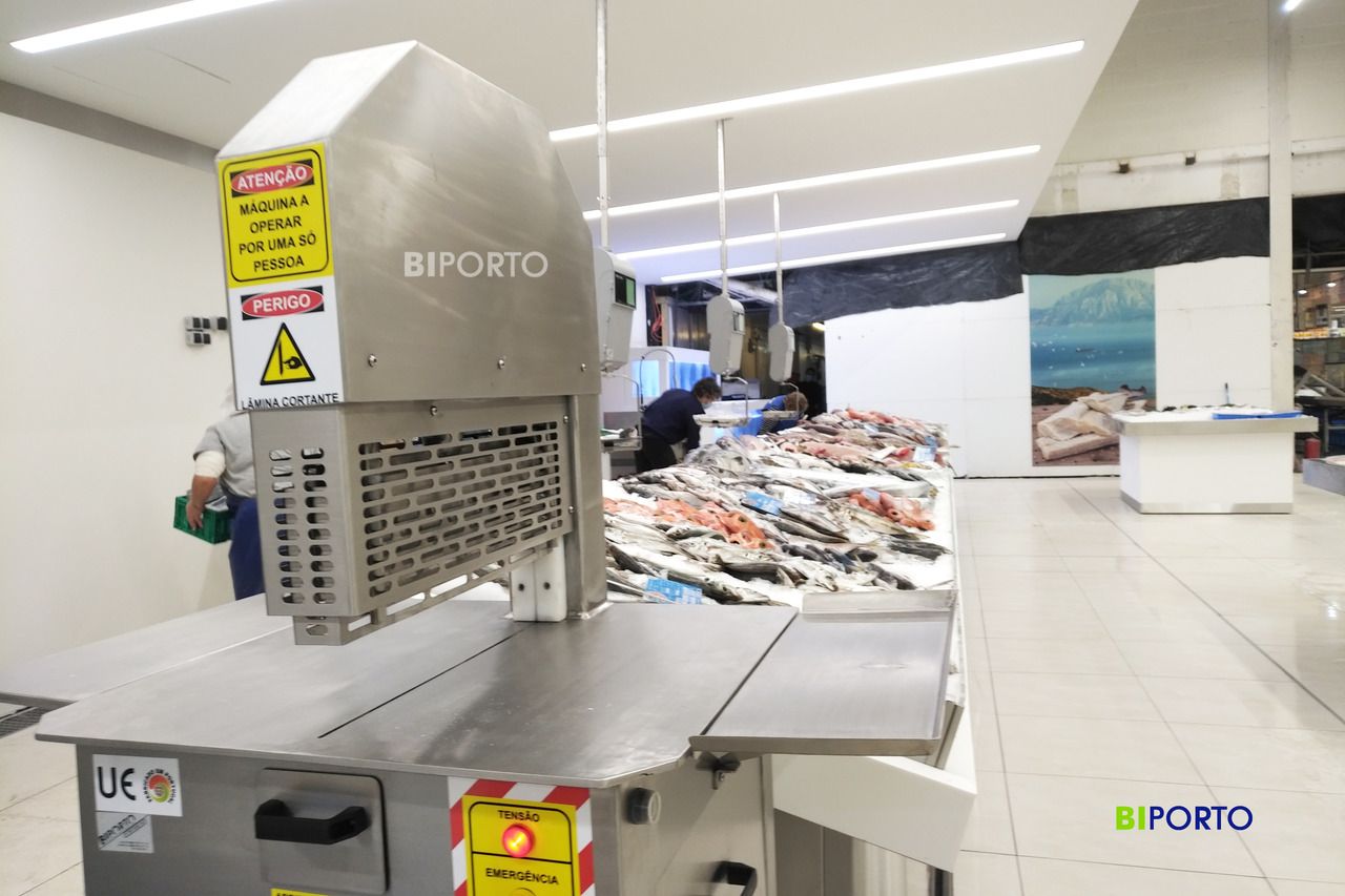 Guilhotina de Bacalhau Biporto • Biporto Retail Technology